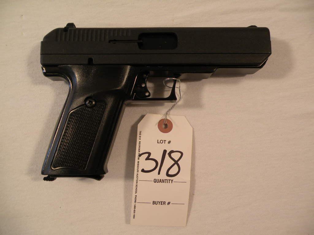 Hi-Point automatic 40 cal S&W pistol SN-121836