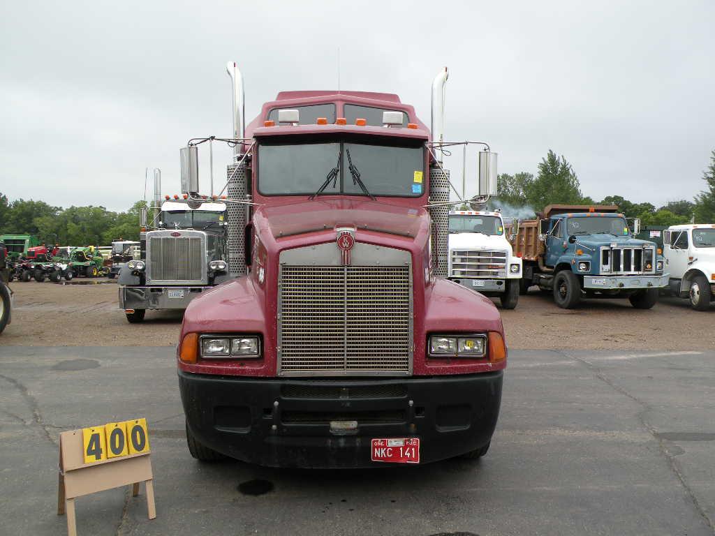 Kenworth T600A