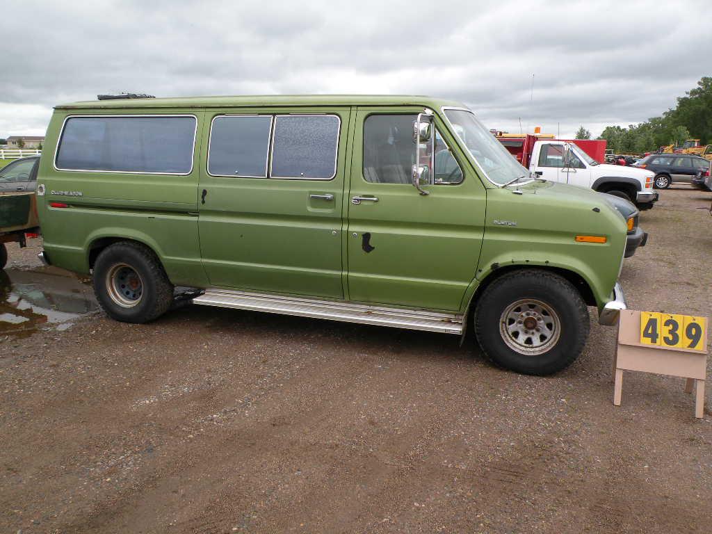 1976 Ford van SN-E11BHB39789