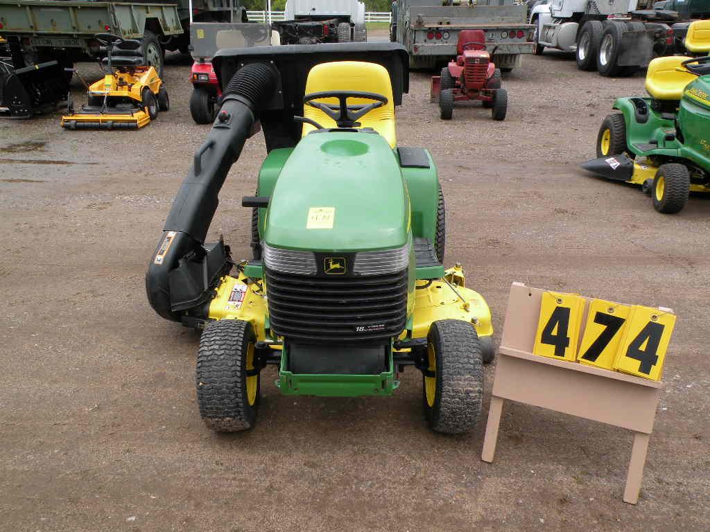 John Deere 345 w/power flow bagger