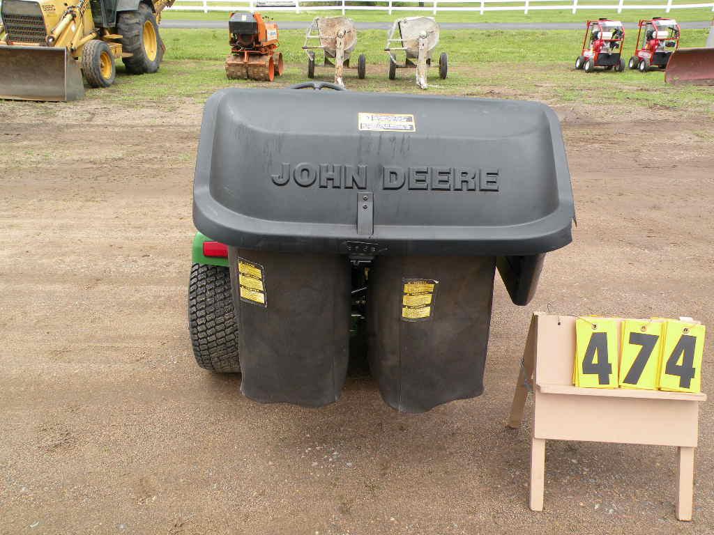 John Deere 345 w/power flow bagger