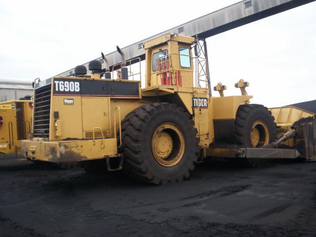 1994 CATERPILLAR TIGER 690B RUBBER TIRED DOZER