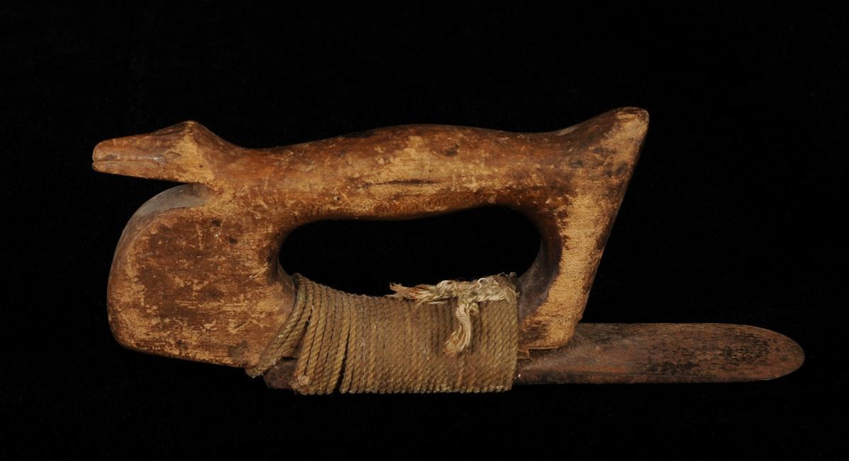 19TH C. Northwest Coast D-Adze with Carved Zoomorphic Handle 9" L. 3 1/ ...