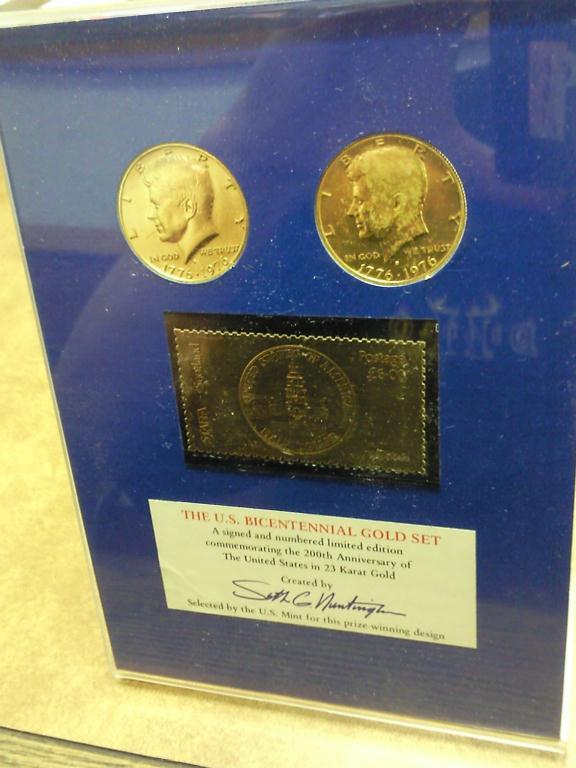 US BICENTENNIAL GOLD SET (AS SHOWN) SEE DESC.