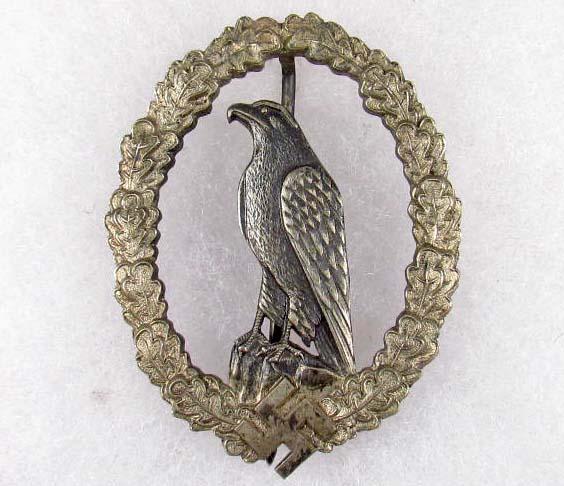 RARE GERMAN NAZI LUFTWAFFE RETIRED PILOT BADGE