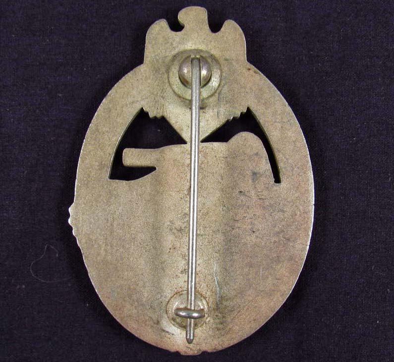 GERMAN NAZI ARMY SILVER TANK ASSAULT BADGE