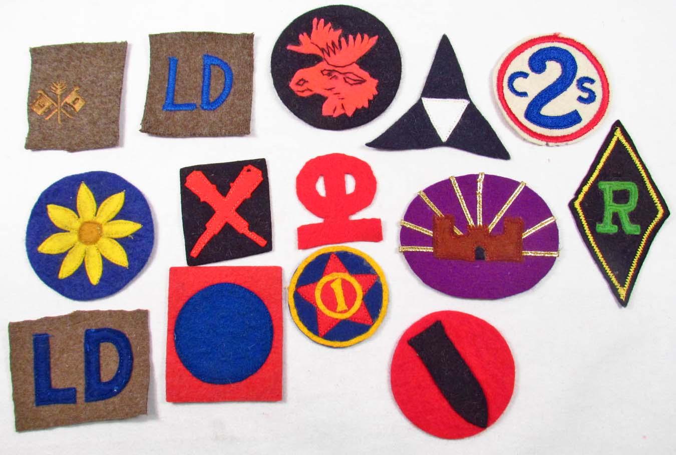 LOT OF 14 US WW1 ARMY DIVISION AND CORPS SHOULDER PATCHES