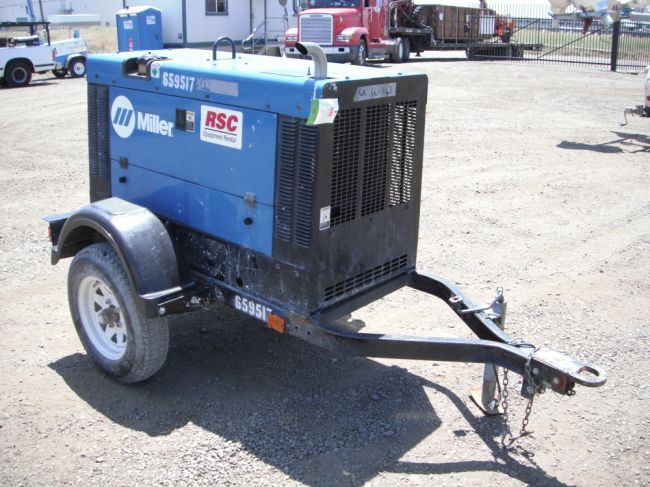 2006 Miller Big Blue 300 S/A Towable Welder