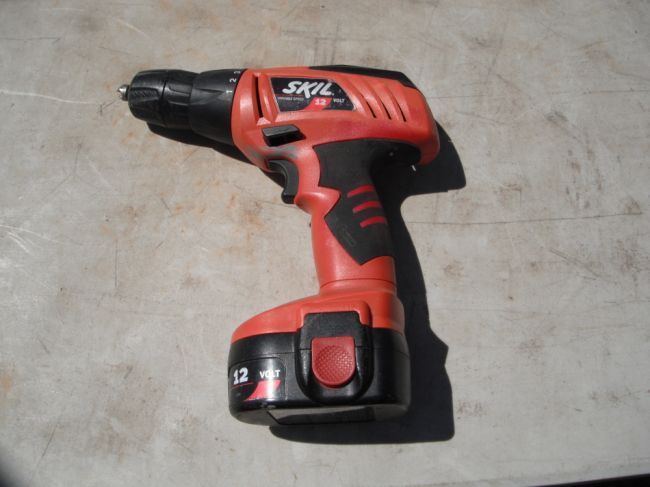Skil 12 Volt Cordless Drill