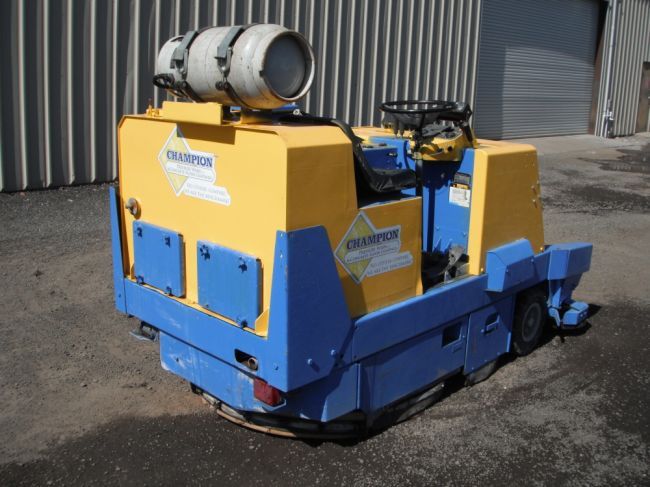 Power Boss TSS / 80-LD Floor Scrubber / Sweeper