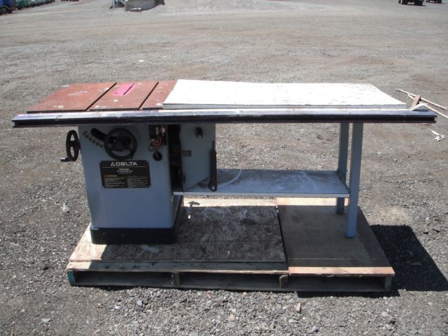 Delta Unisaw 10" Tilting Arbor Saw