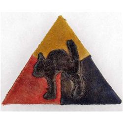 US ARMY TANK CORPS TREAT 'EM ROUGH ARMOR SHOULDER PATCH