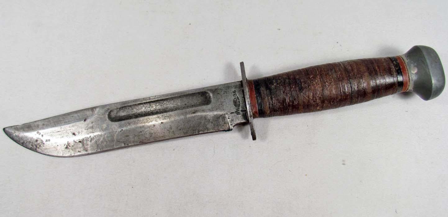 USN WW2 NAVAL PAL COMBAT KNIFE W/ SCABBARD