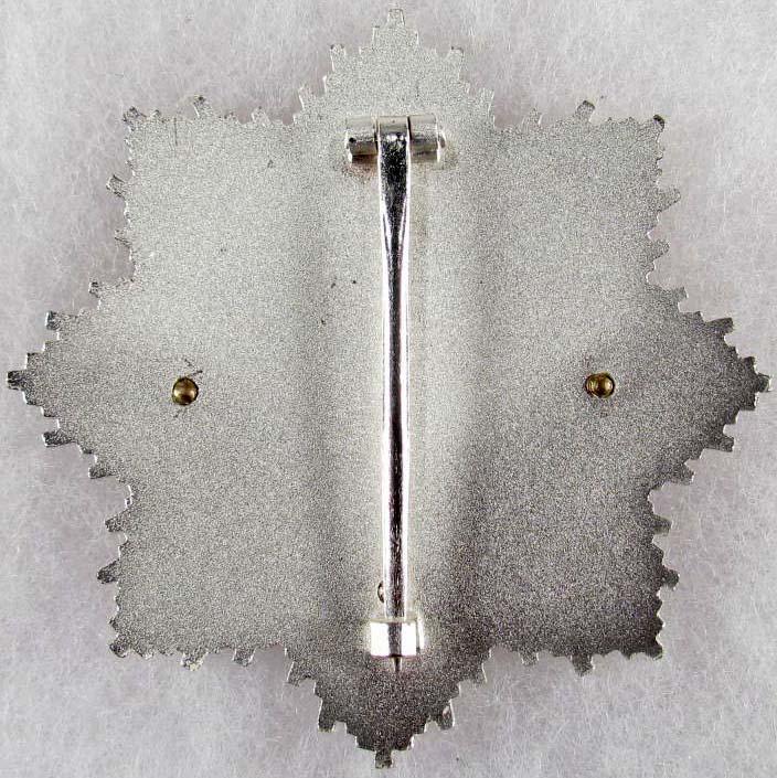 GERMAN NAZI 1957 REISSUE GERMAN CROSS IN SILVER