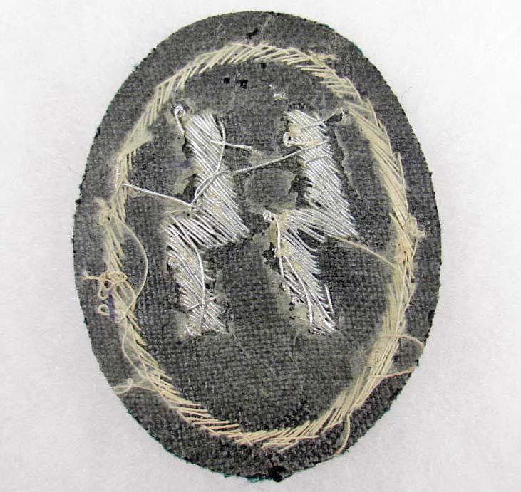 GERMAN NAZI WAFFEN SS OFFICERS OVAL SLEEVE PATCH