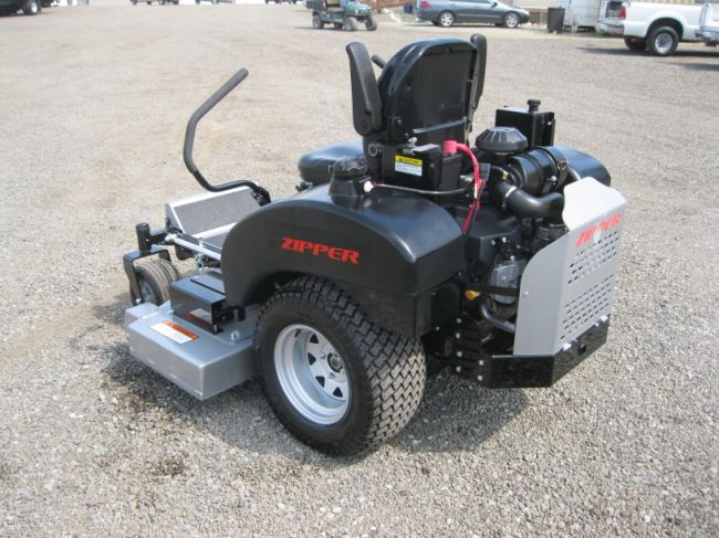 2011 Zipper VR31K60 Zero Turn Lawn Mower