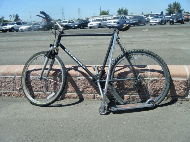 Diamond Back Mountain Bike & Razor Scooter