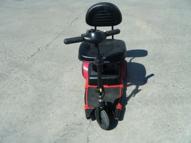 Pride Pep Pal MM222 3-Wheeled Electric Scooter