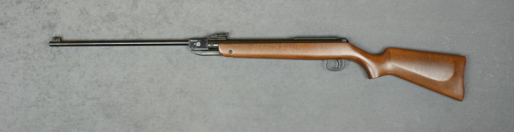 RWS air gun, Model 34 Diana, .177 cal., 19-1/2” barrel, black finish ...