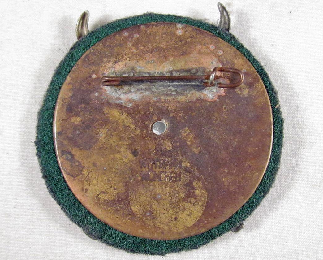 GERMAN NAZI HITLER YOUTH FUHRER SKI BADGE W/ GREEN WOOL BACKING