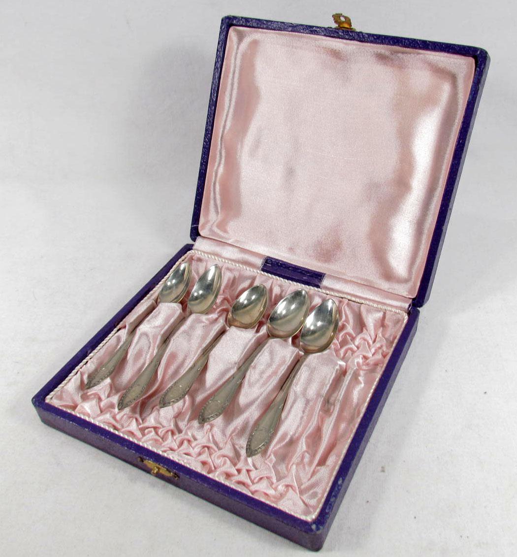 RARE CASED SET OF 5 GERMAN NAZI WAFFEN SS SILVERWARE SPOONS