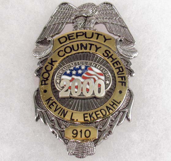 ROCK COUNTY WISCONSIN MILLENNIUM 2000 DEPUTY SHERIFF POLICE LAW BADGE