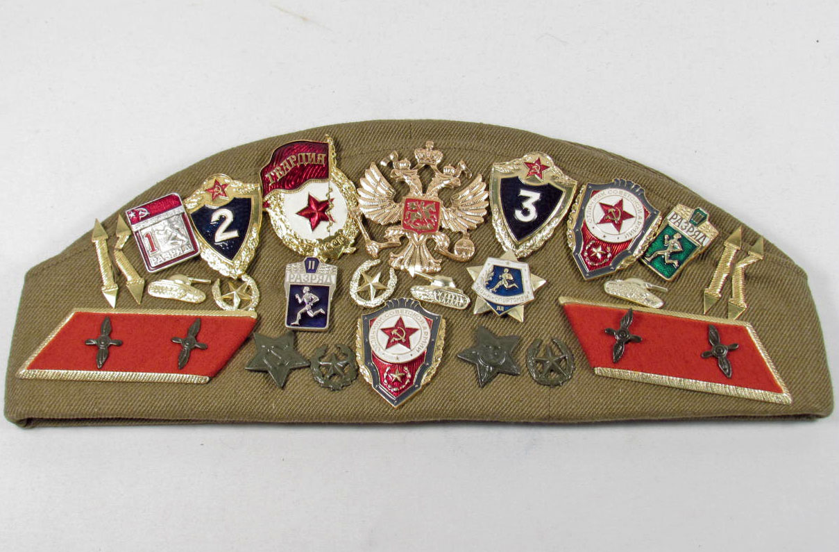 RUSSIAN SIDE CAP W/ PINS AND PATCHES
