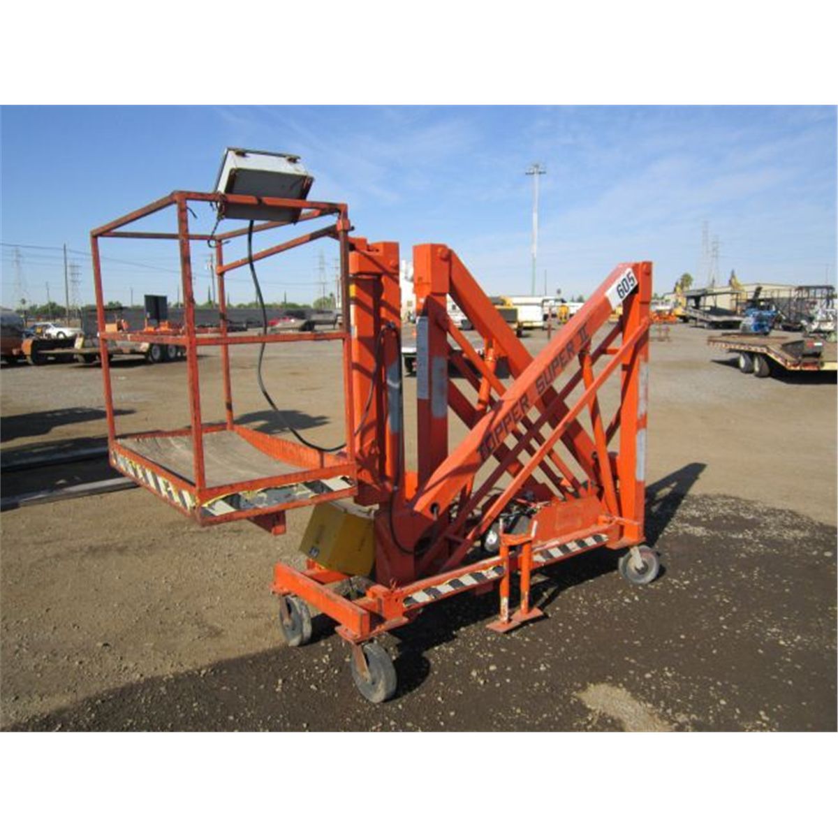 Topper Super II Electric Scissor Basket Lift