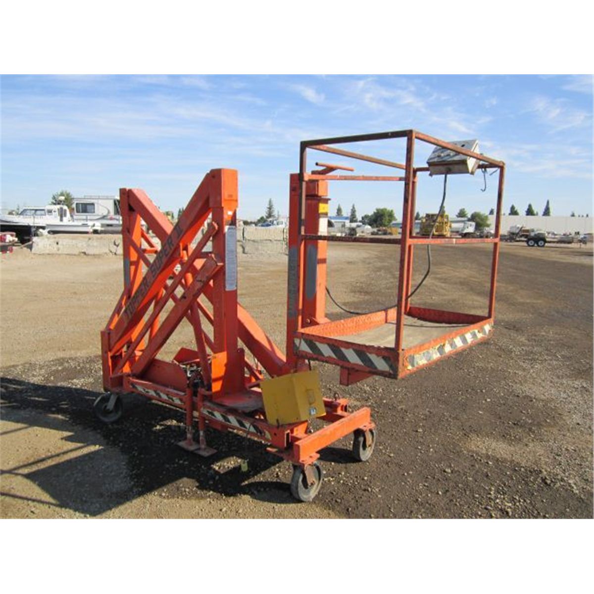 Topper Super II Electric Scissor Basket Lift