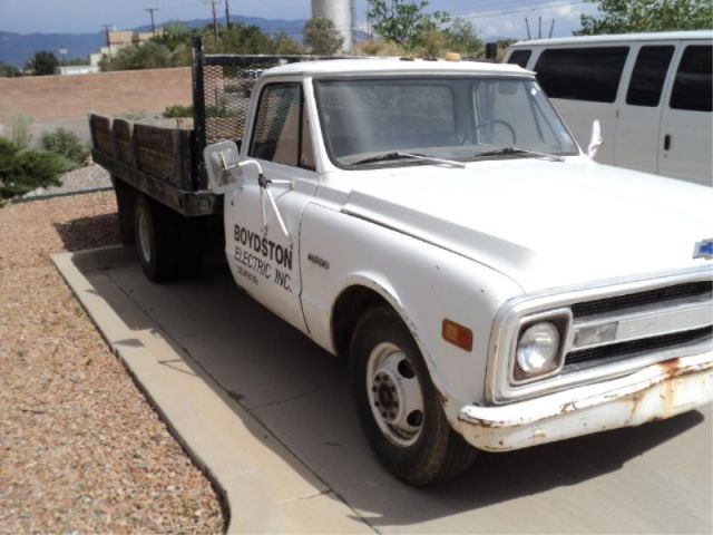 1969 CHEVY C30 PICK-UP MILEAGE 45,845 {print sequence:} FLATBED, 5 SPD ...