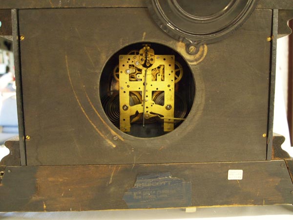 Vintage Mantle Clock Made by New Haven Clock Co.