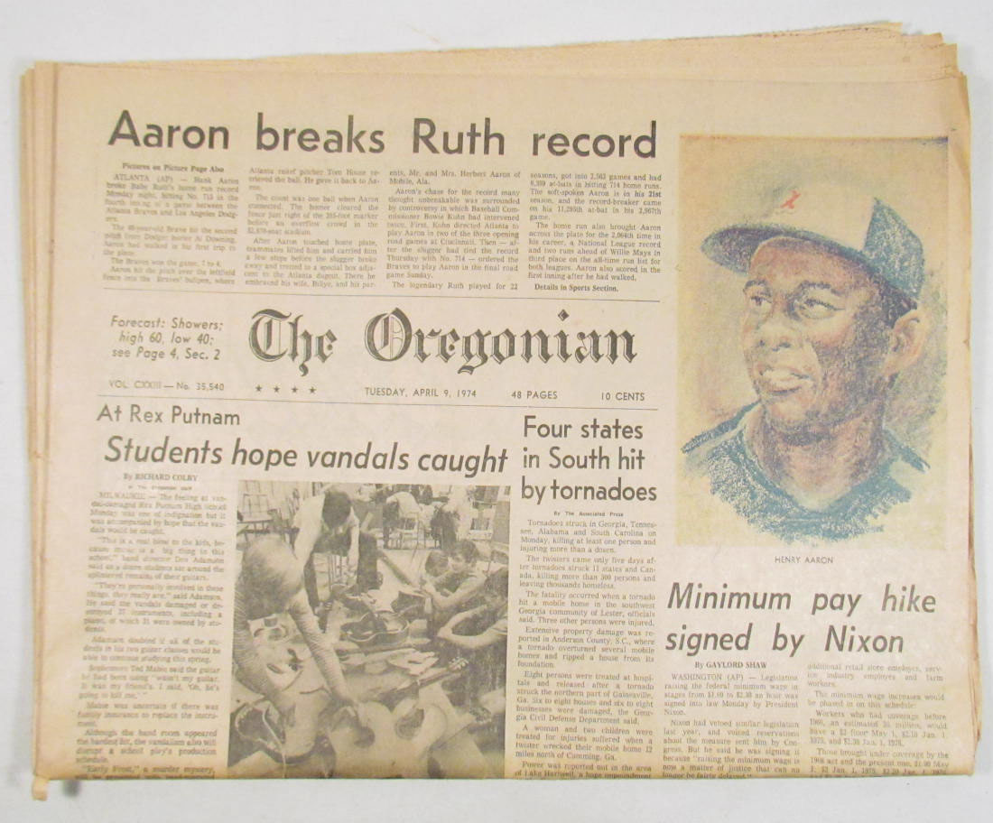1974 "THE OREGONIAN" NEWSPAPER - HANK AARON