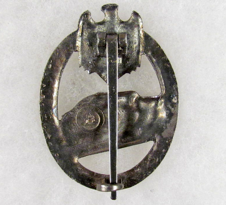 GERMAN NAZI TANK BADGE