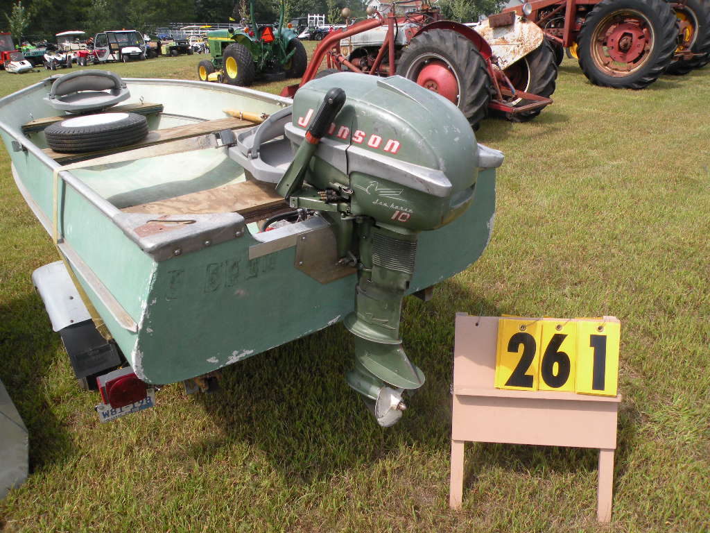 1956 Pipestone 14ft fiberglass boat w/ trailer