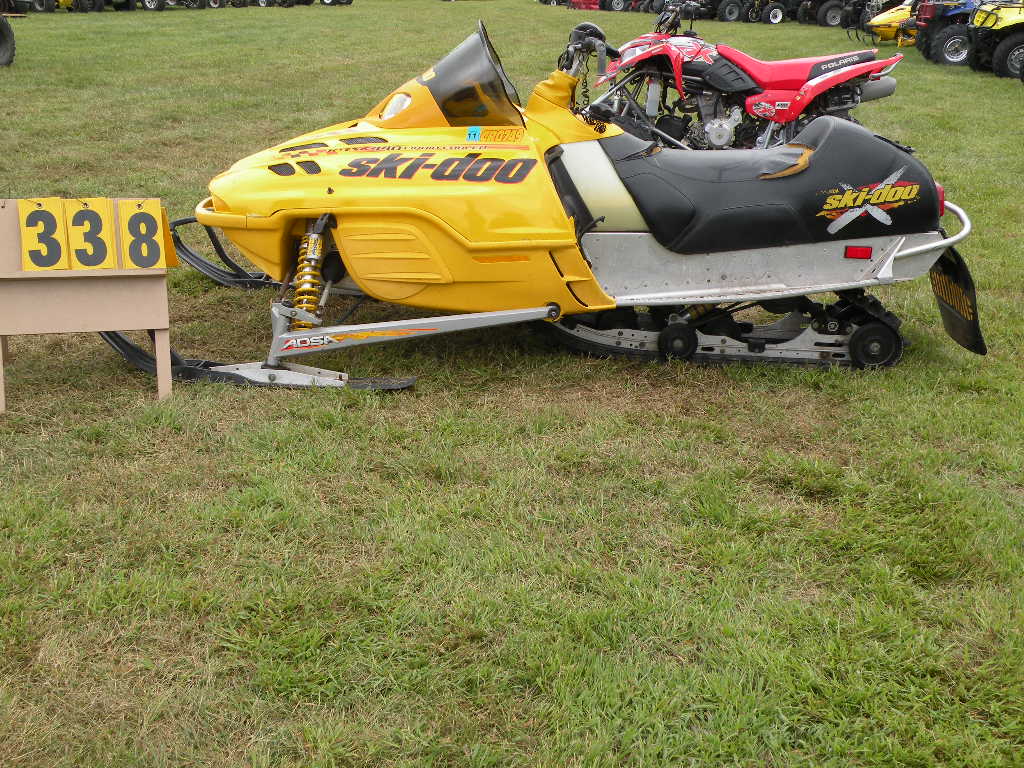 2001 Ski Doo 440 MXZ X SN 2BRS171521V000198