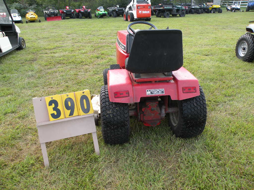 International Cub Cadet 1282 SN-2050587U702909