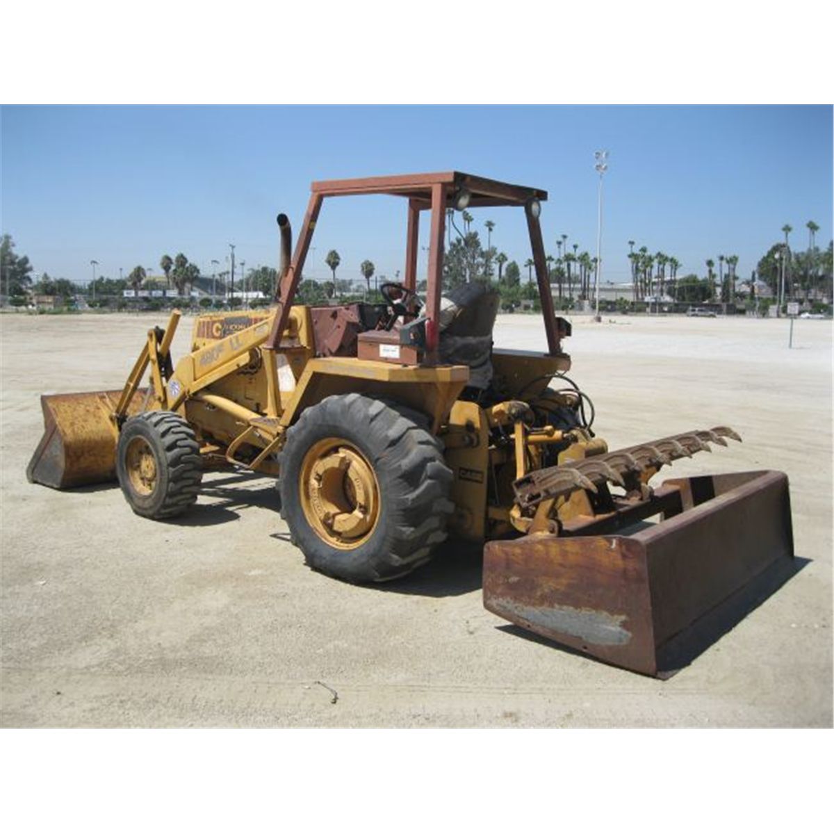 1992 Case 480F LL 4x4 Skip Loader