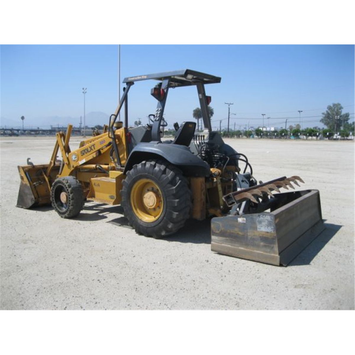 1998 Case 570LXT 4x4 Skip Loader