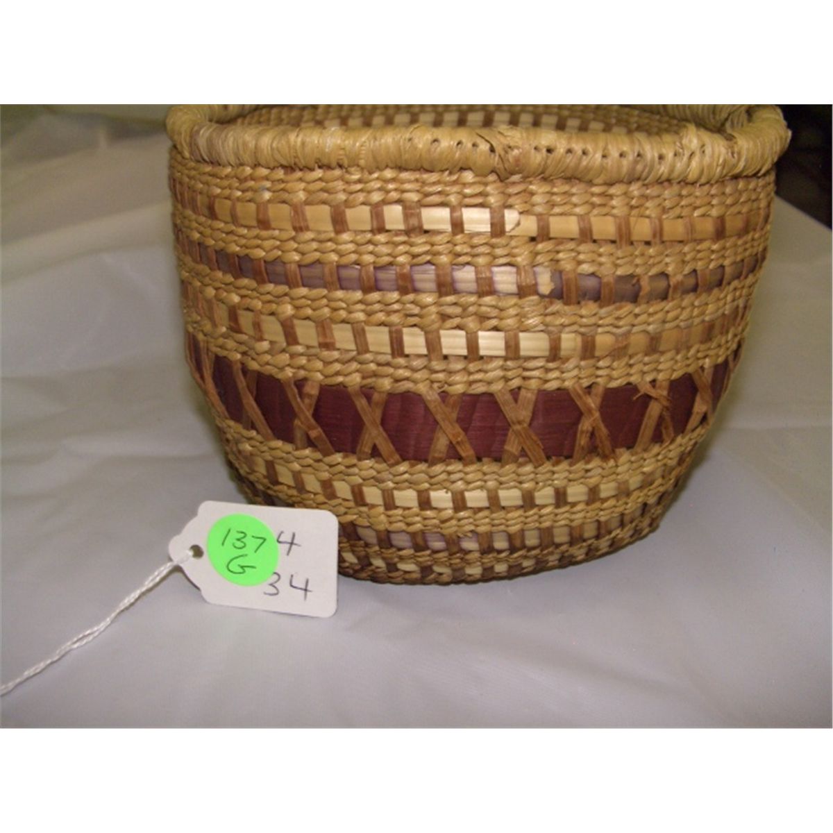 NW Native American Quileute basket w/natural cedar splint banding