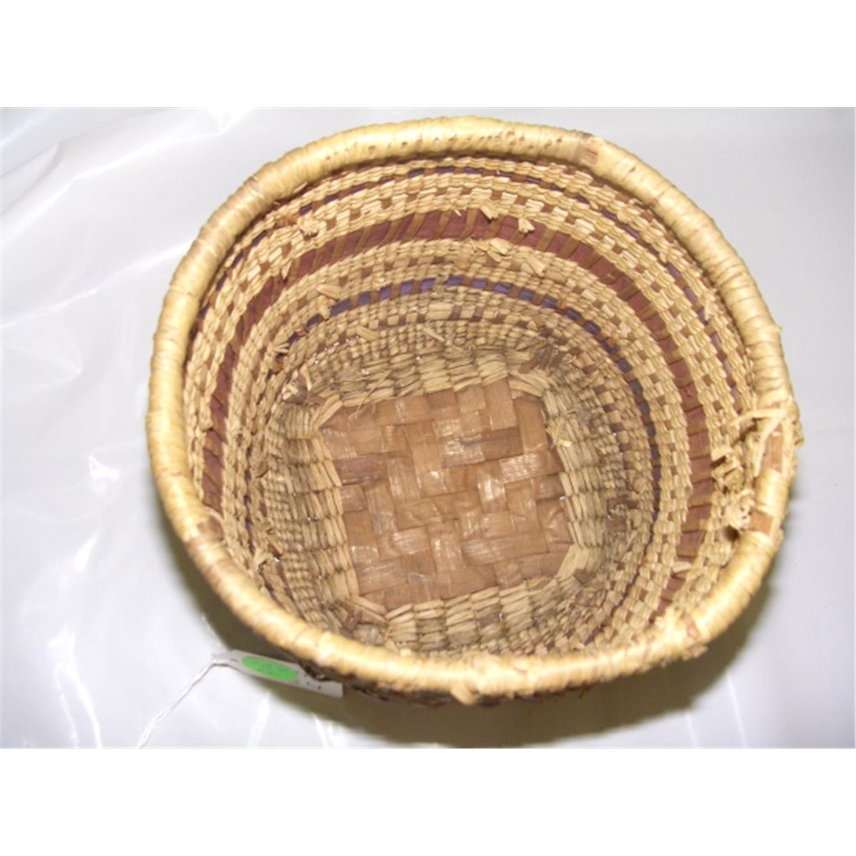 NW Native American Quileute basket w/natural cedar splint banding