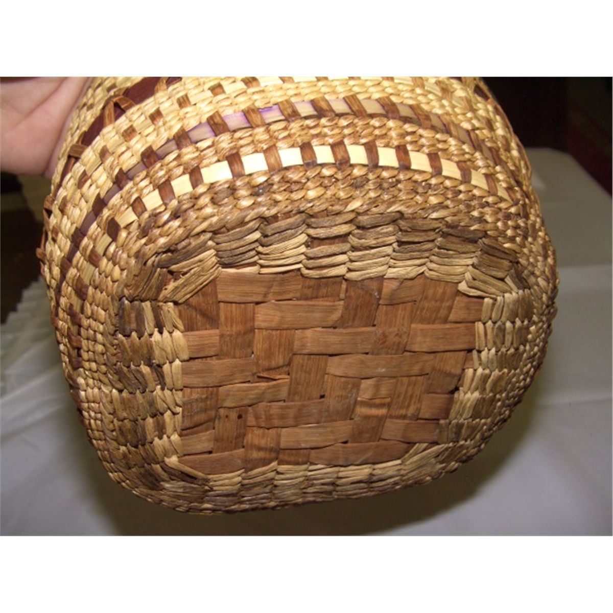 NW Native American Quileute basket w/natural cedar splint banding