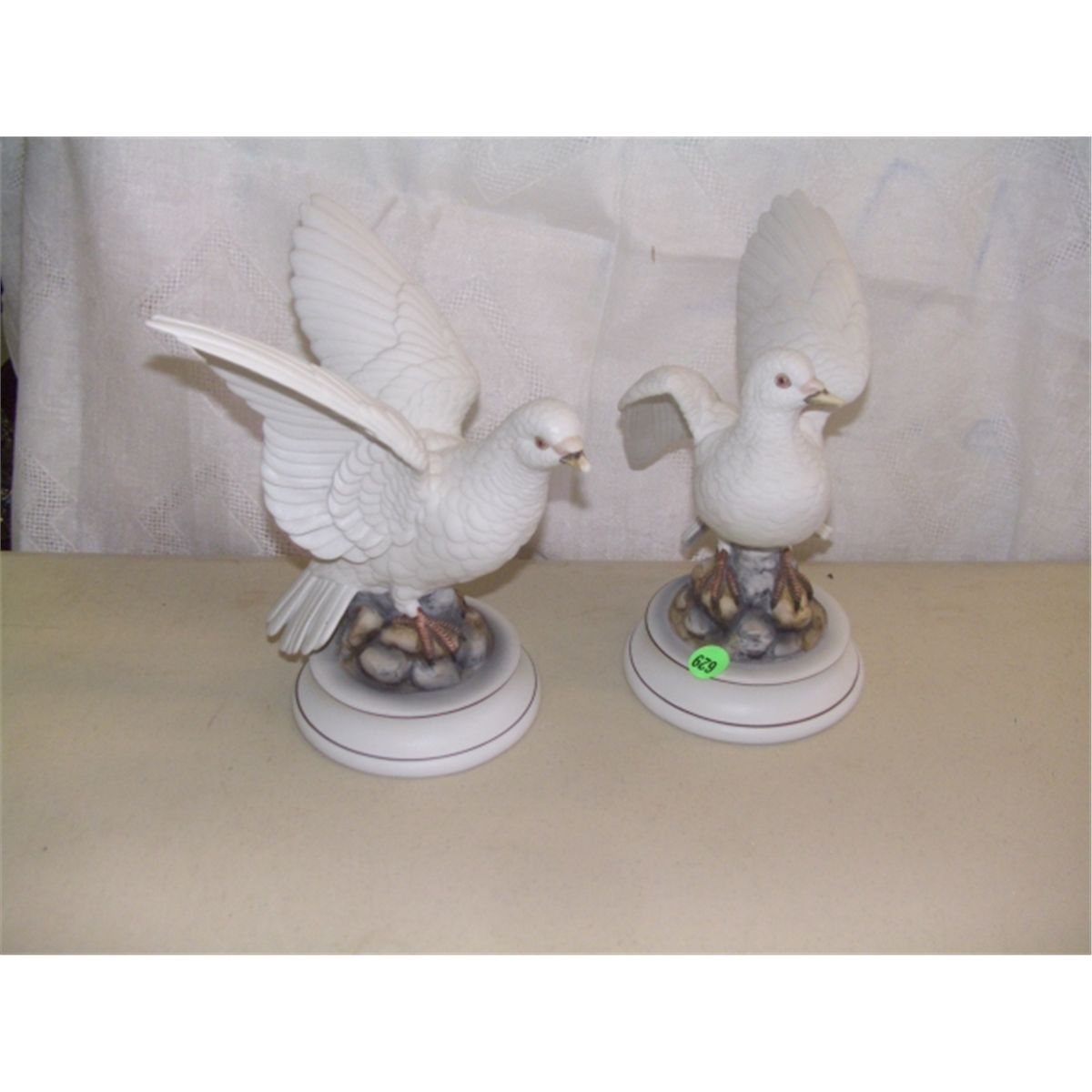 porcelain bird figurine by Andrea Minor Flake / Chip
