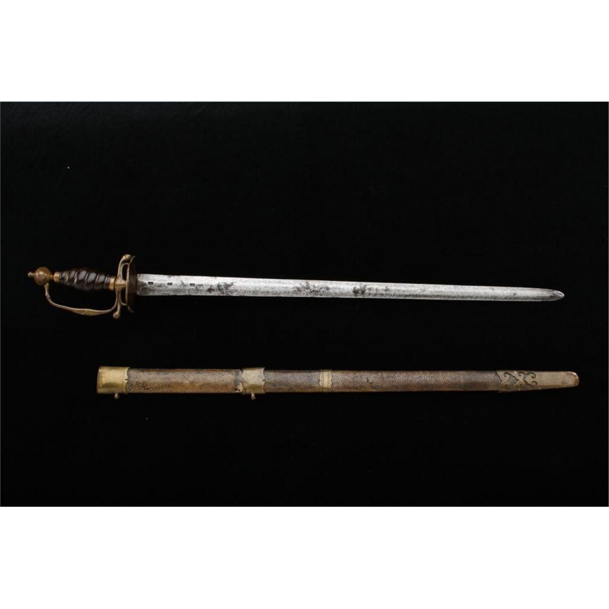 British Revolutionary War era officer’s sword with brass-hilt, grooved ...