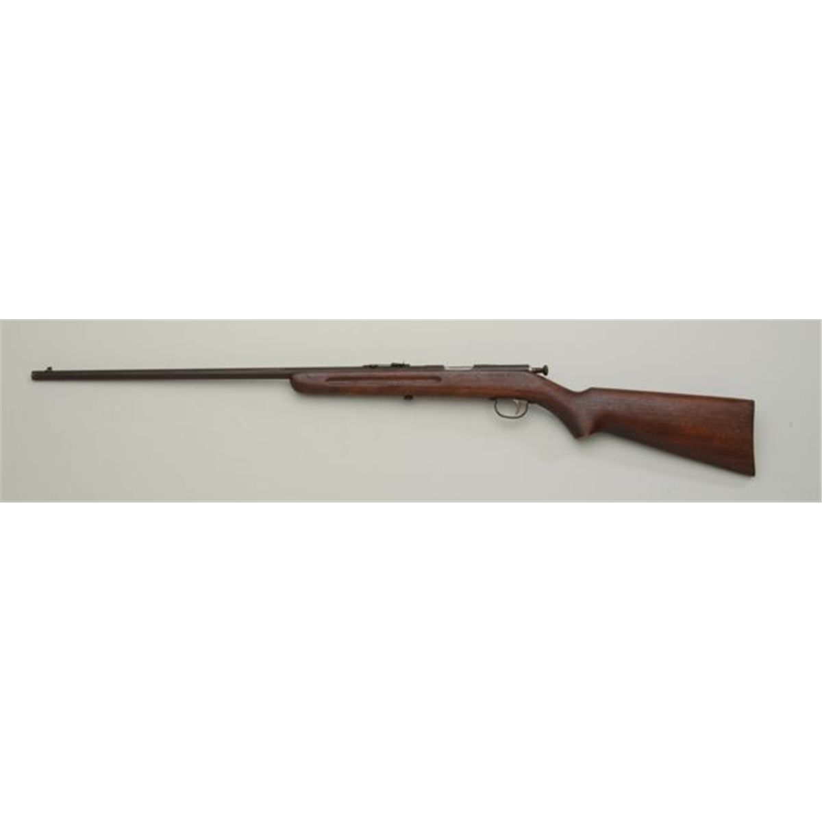 Remington Model 33 bolt-action rifle, .22 short, long or long rifle cal ...