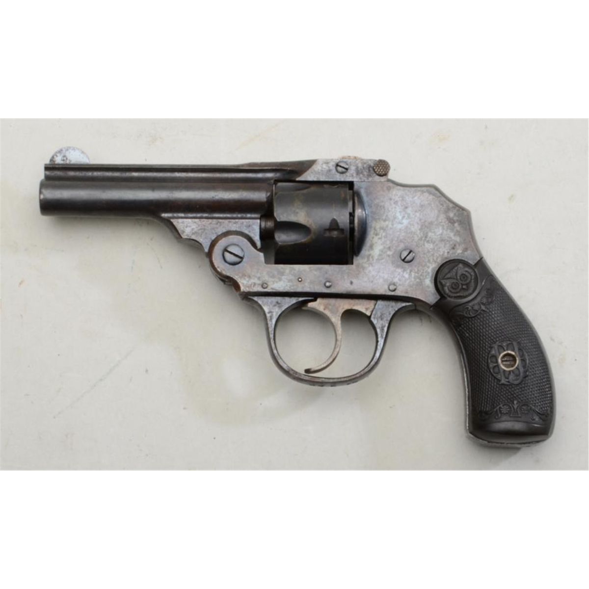 Iver-Johnson top break hammerless DA revolver, .32 cal., blue finish ...