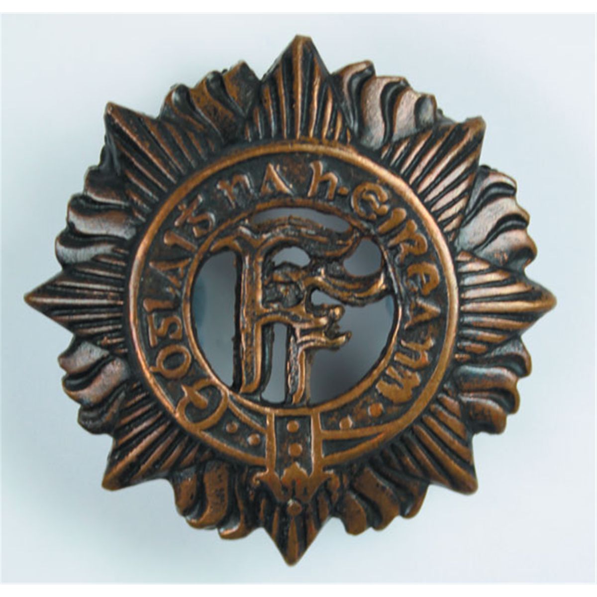 1920-40: Irish Army cap badges collection