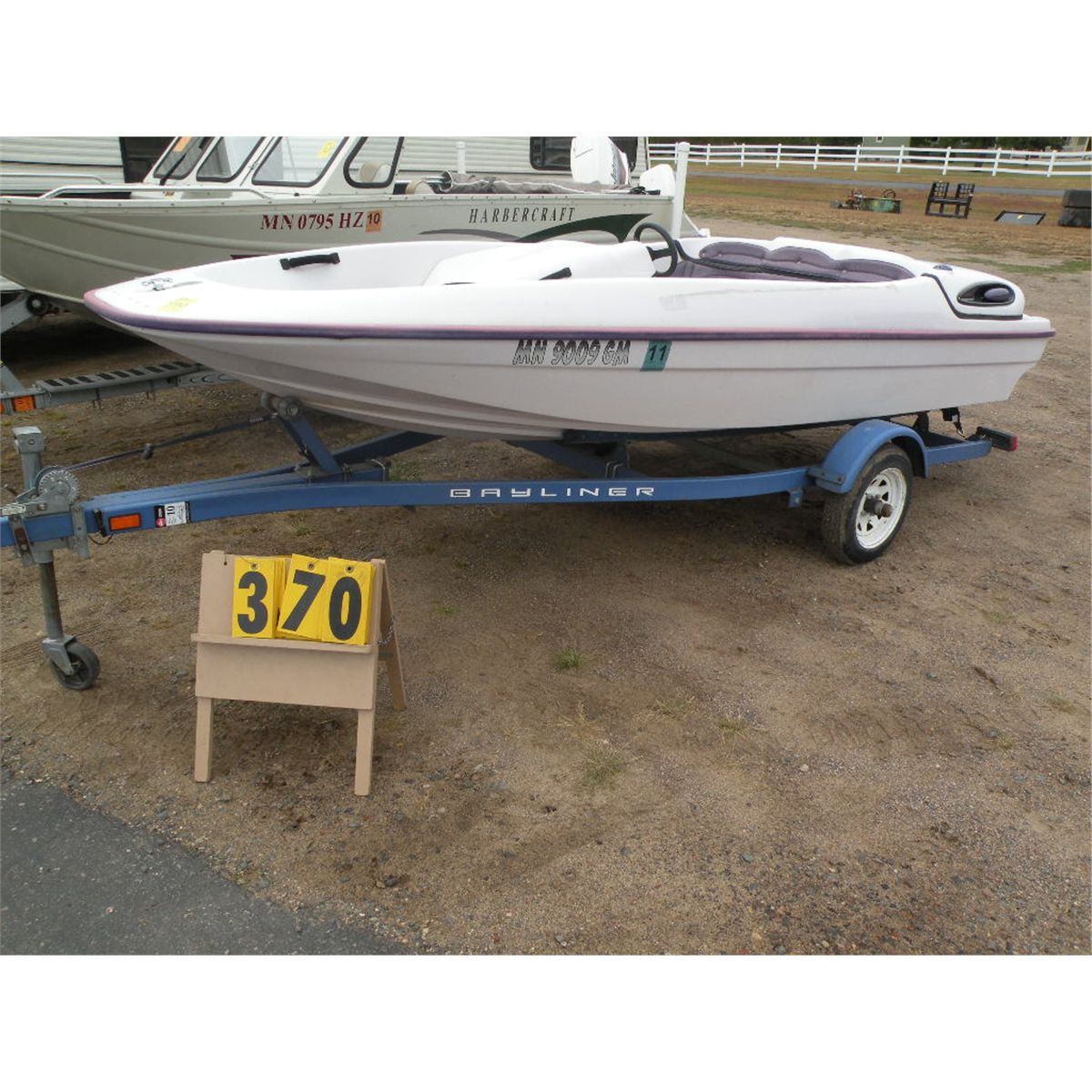 1994 Bayliner 14 ft jet boat w/trailer SN-USJJ10JAA494