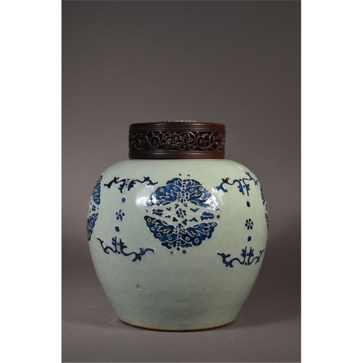 18th C. Chinese Qianlong BW Ginger Jar w/ Jade Lid
