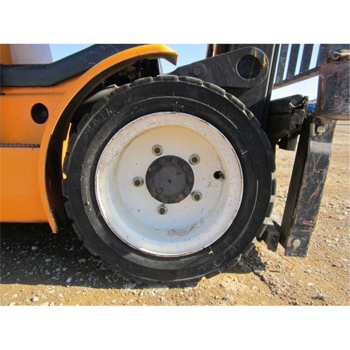 1997 Clark CGP30 Forklift