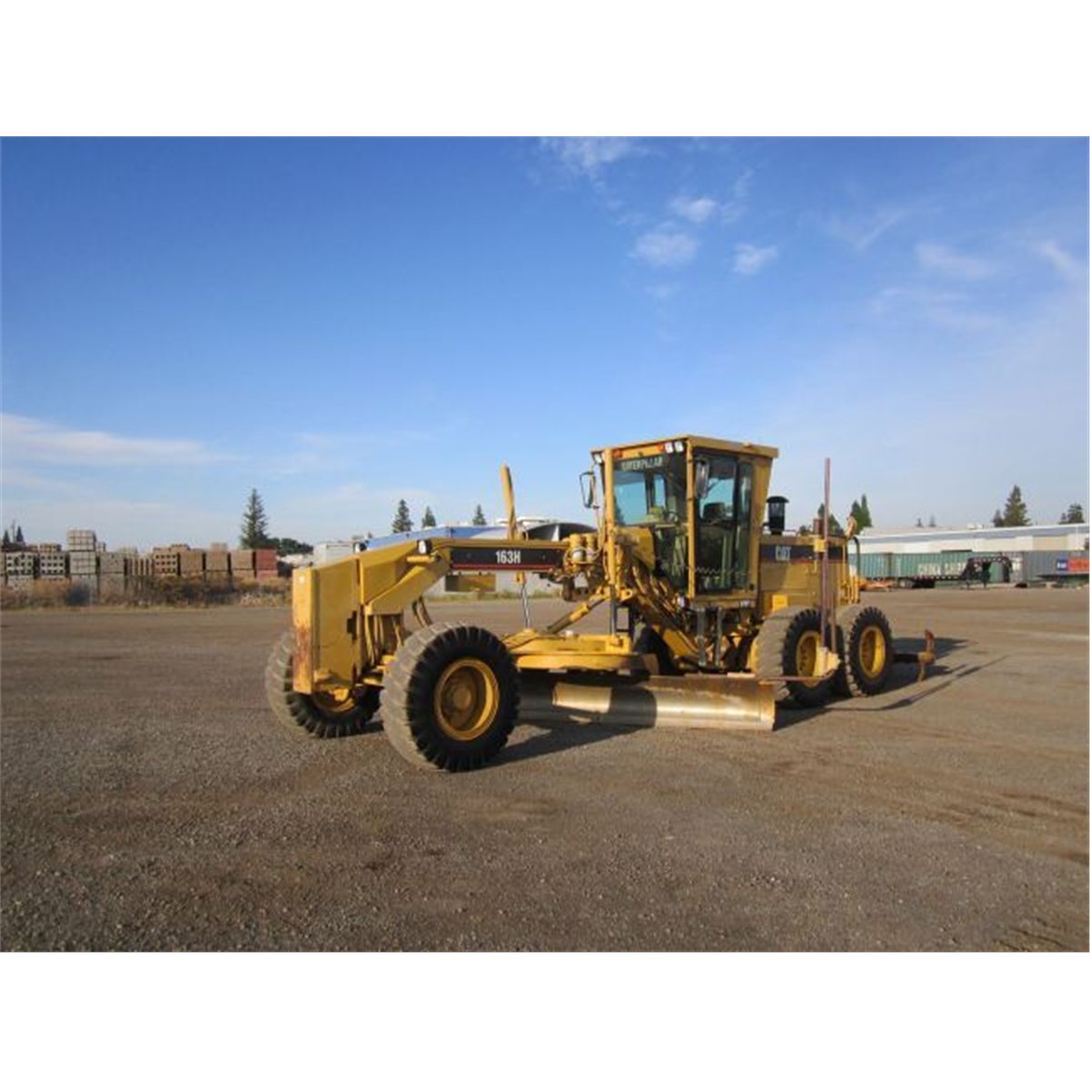 2001 Caterpillar 163H Motor Grader